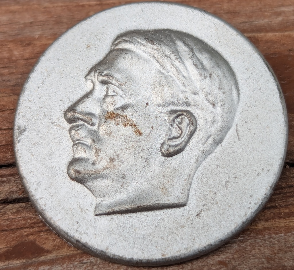 Third Reich Elections patriotic pin Adolf Hitler 1933