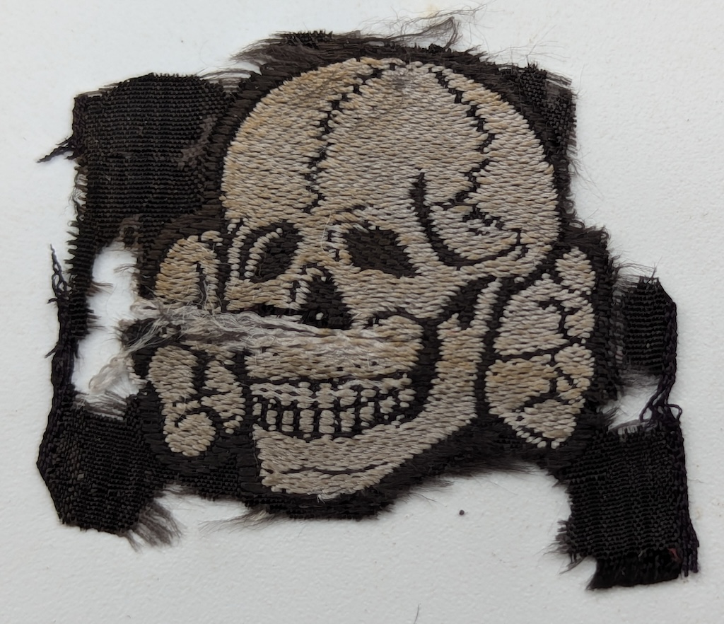 WAFFEN SS TOTENKOPF cloth SKULL insigna for M43 Overseas SS caps SCARCE