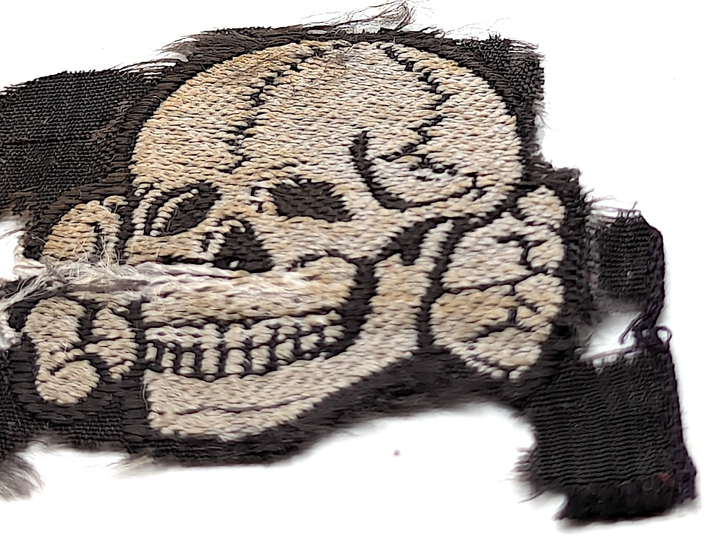 WAFFEN SS TOTENKOPF cloth SKULL insigna for M43 Overseas SS caps SCARCE