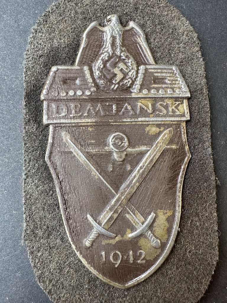 WW2 German Nazi Eastern front Leningrad Demyansk Pocket shield
