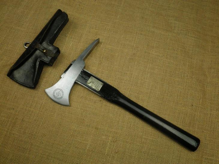 UNIQUE WW2 German Nazi fire FIREMAN dress axe for 15 years of services