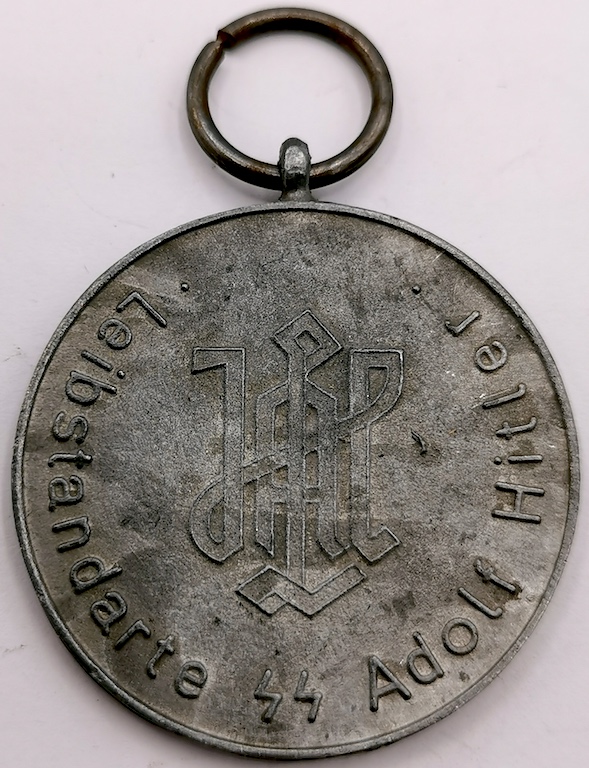 WW2 GERMAN NAZI WAFFEN SS PANZER KORPS ADOLF HITLER LAH DIVISION MEDAL