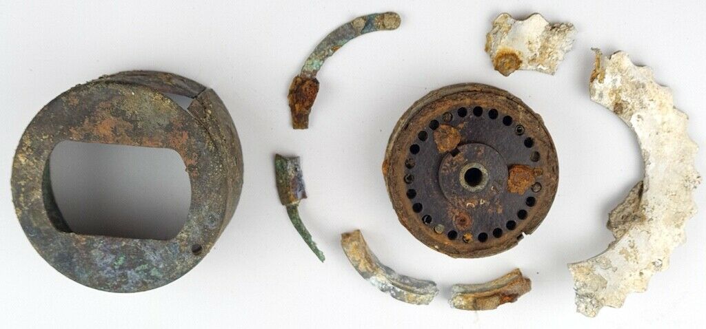 Enigma machine cipher rotor gear part with cylinder