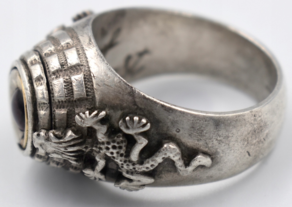 WW2 GERMAN NAZI EXTREMELY RARE GENERAL'S HIMMLER SUICIDE POISON SILVER RING